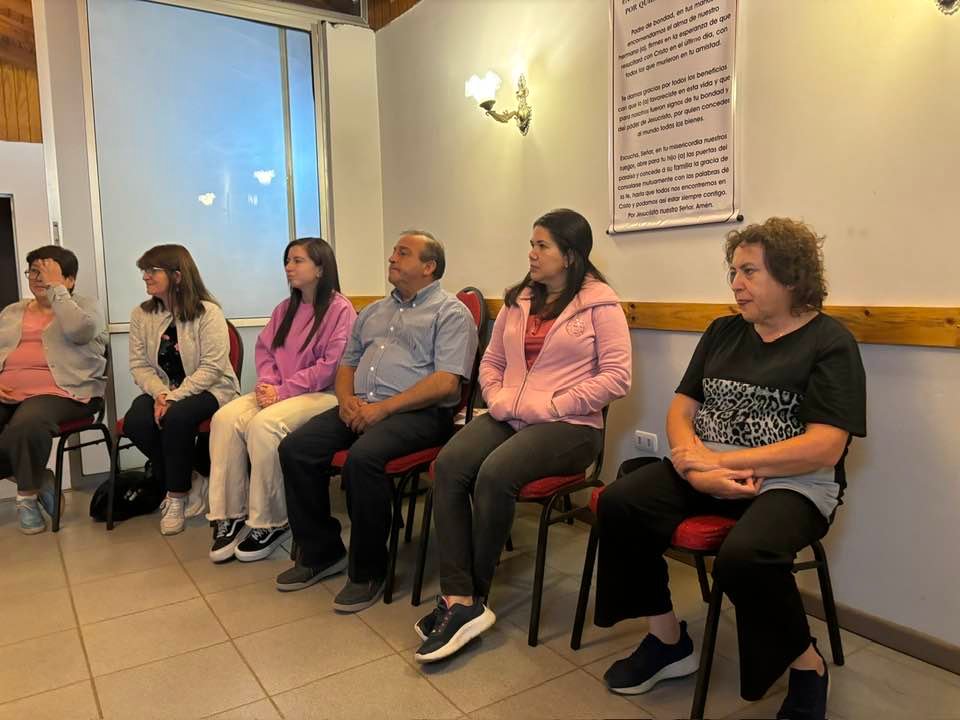 Reunión de catequistas de primera comunión | Parroquia Santisima Cruz ...